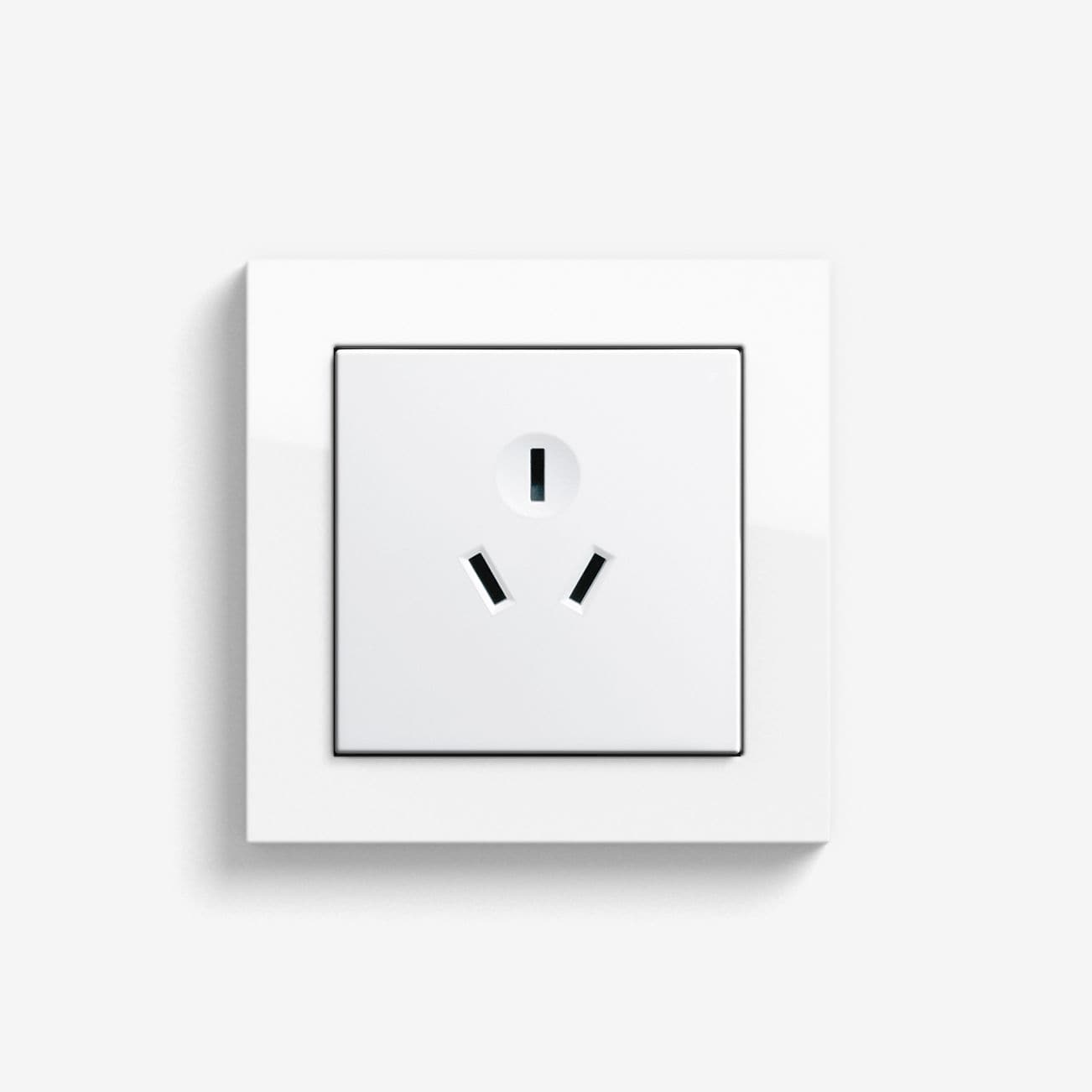 Power socket - CHINESE - Gira - wall-mounted / glass / contemporary