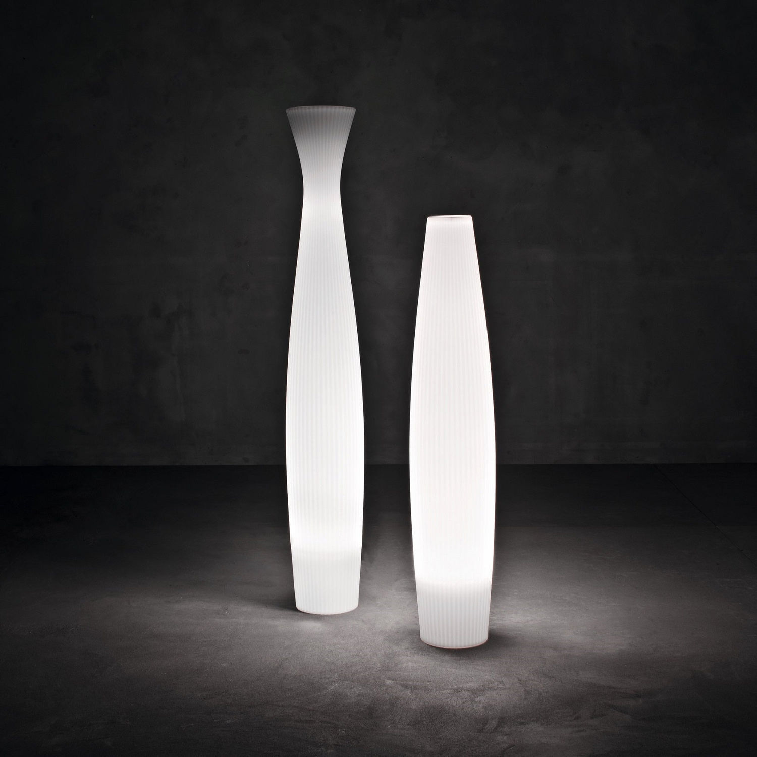 Low-density polyethylene (LDPE) plant pot - SCARLETT - SERRALUNGA ...