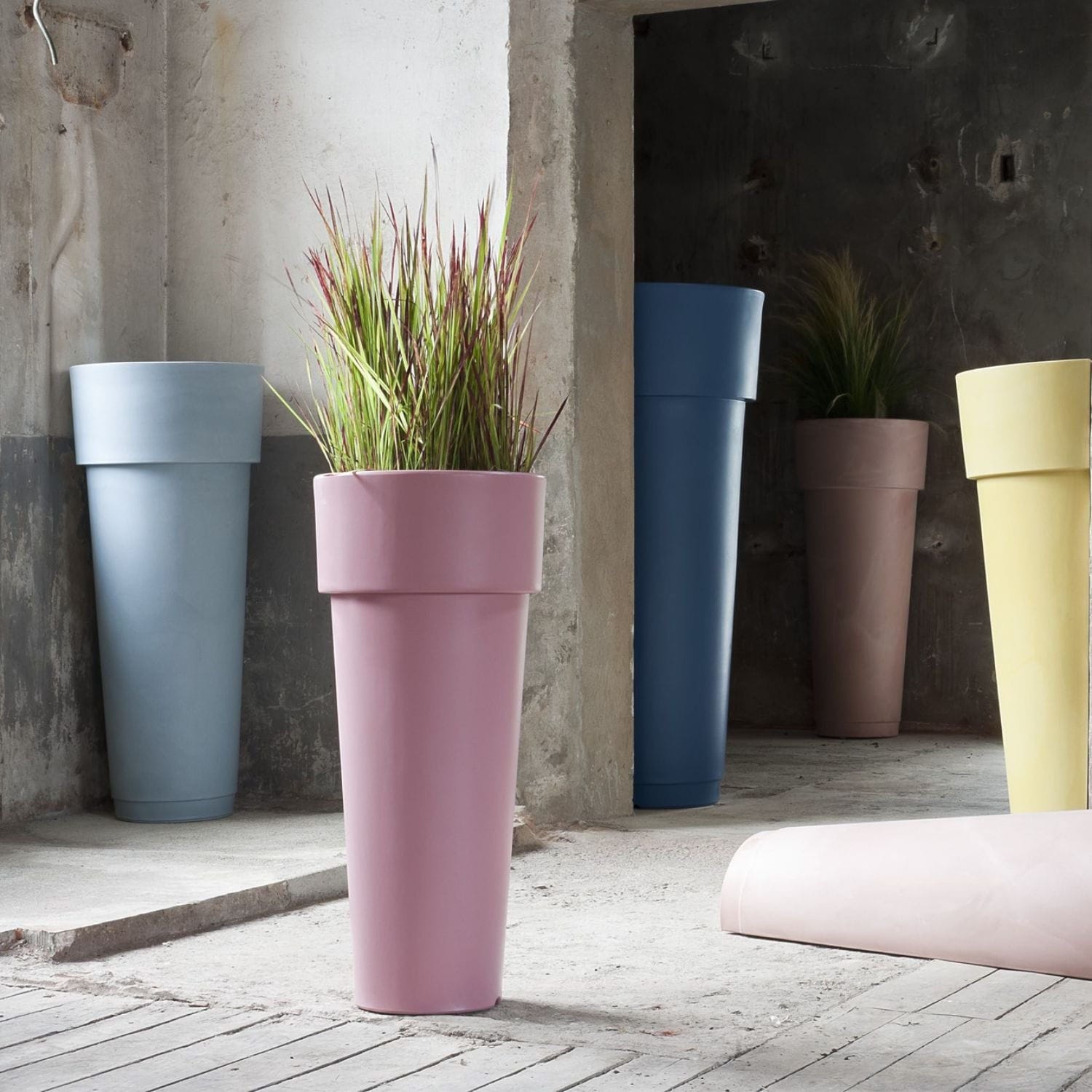 Low-density polyethylene (LDPE) plant pot - MARCANTONIO - SERRALUNGA ...
