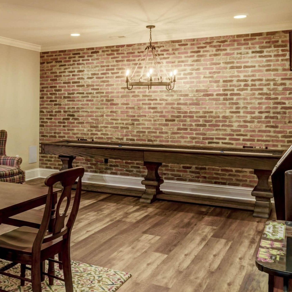 Clay cladding brick - ENGLISHPUB - General Shale - interior / glued ...