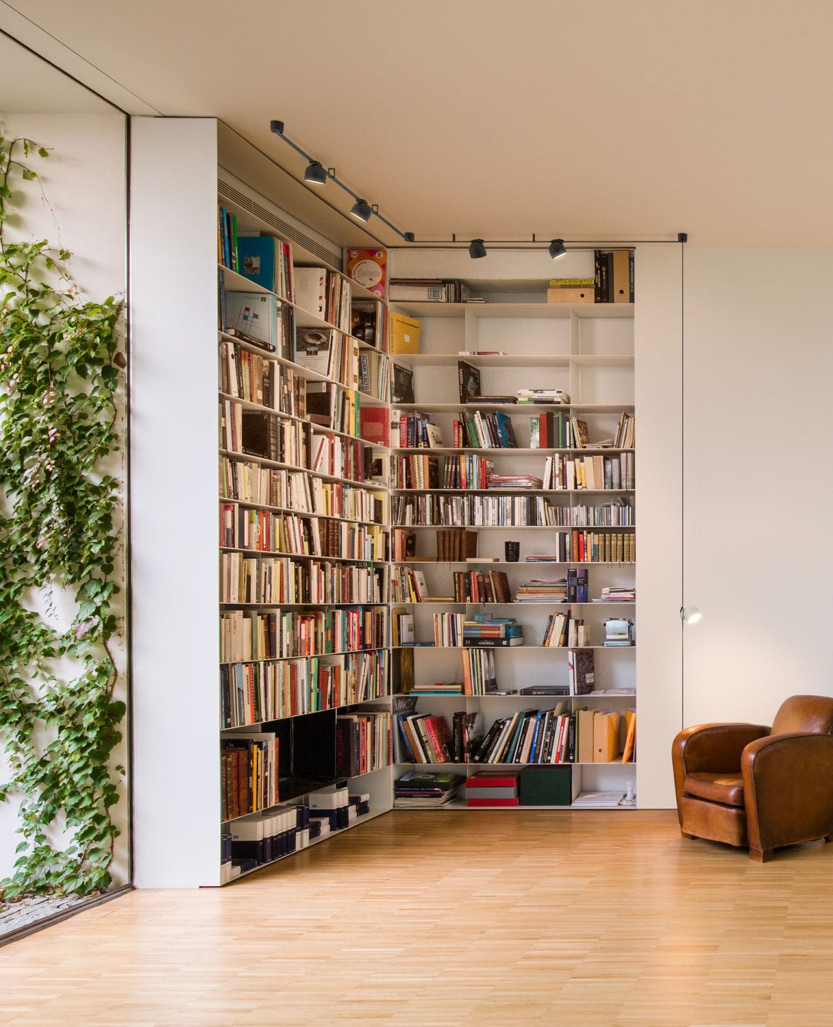 LED track light - Plusminus - VIBIA LIGHTING - round / aluminum ...