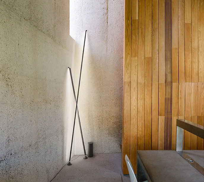 Floor-standing lamp - Sticks Solo - VIBIA LIGHTING - aluminum / steel ...