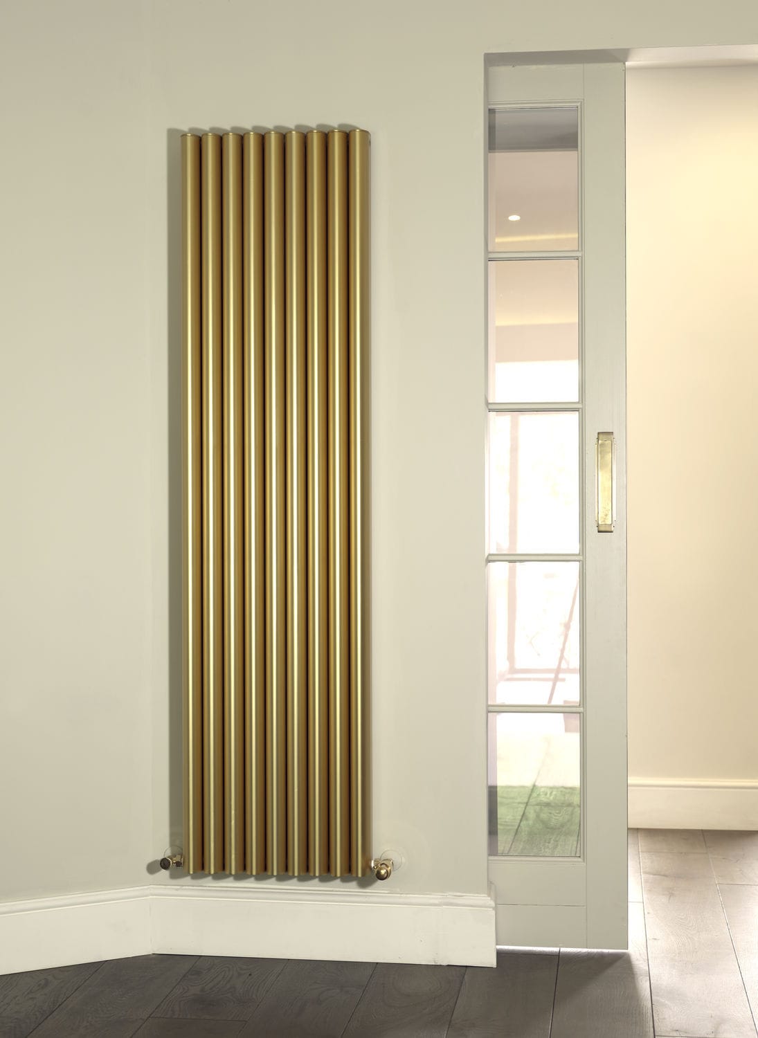 Hot water radiator - RON - Eskimo - contemporary / aluminum / wall-mounted