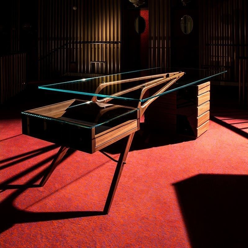 Executive desk - CAVOUR CM - Zanotta - free-standing / contemporary / glass