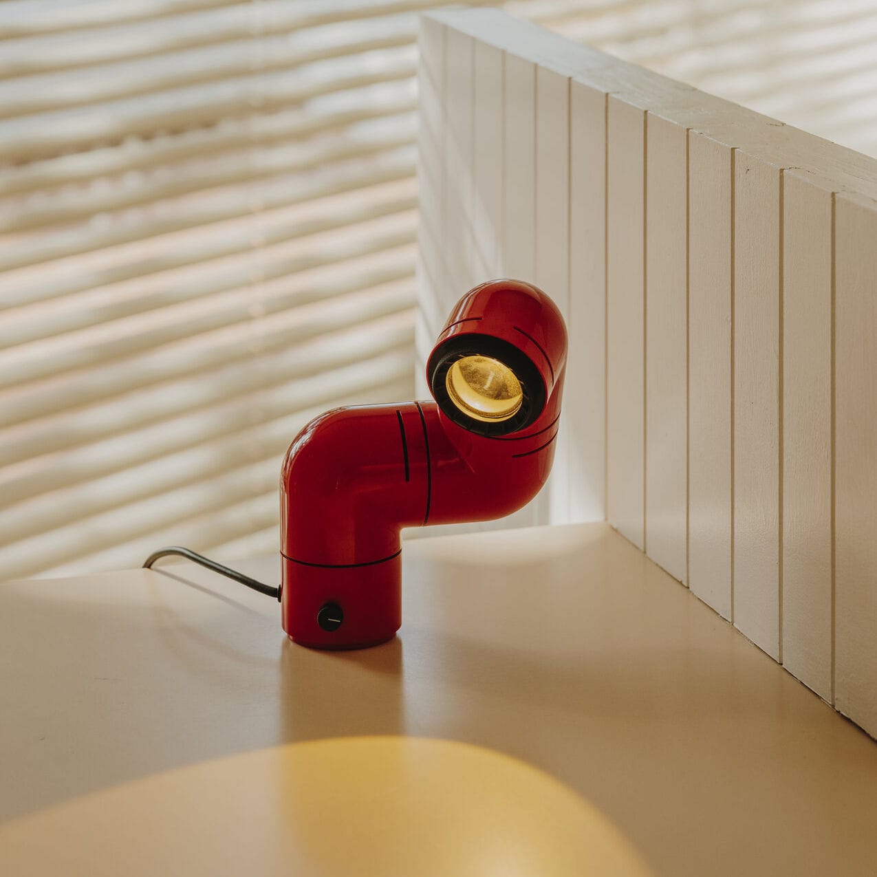 Table lamp - TATU - Santa & Cole - floor-standing / ABS / original design