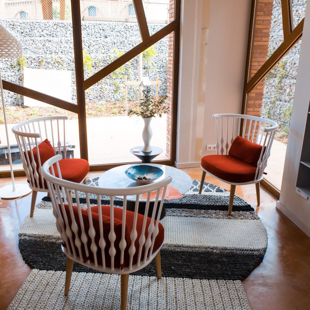 Contemporary chair - NUB - Andreu World - beech / wood / metal base