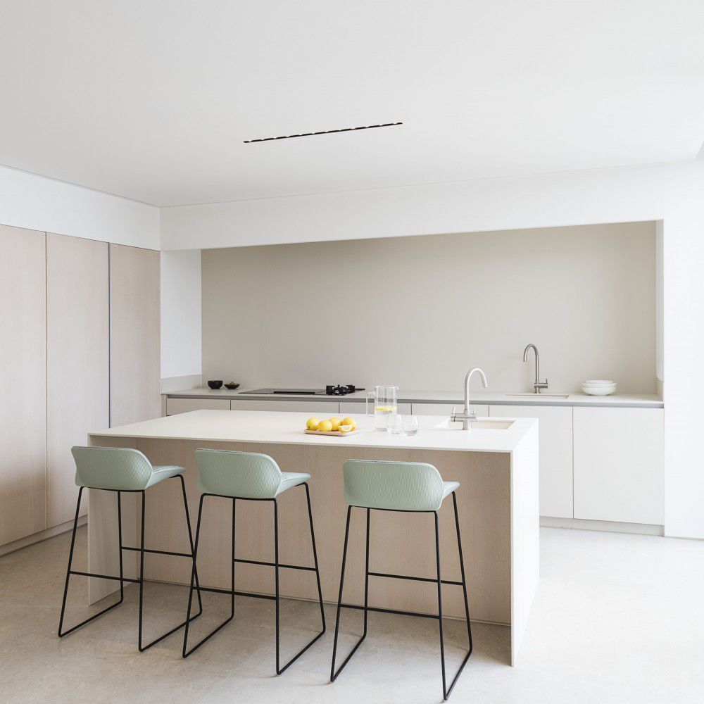 Contemporary bar stool - NUEZ - Andreu World - aluminum / steel / metal ...