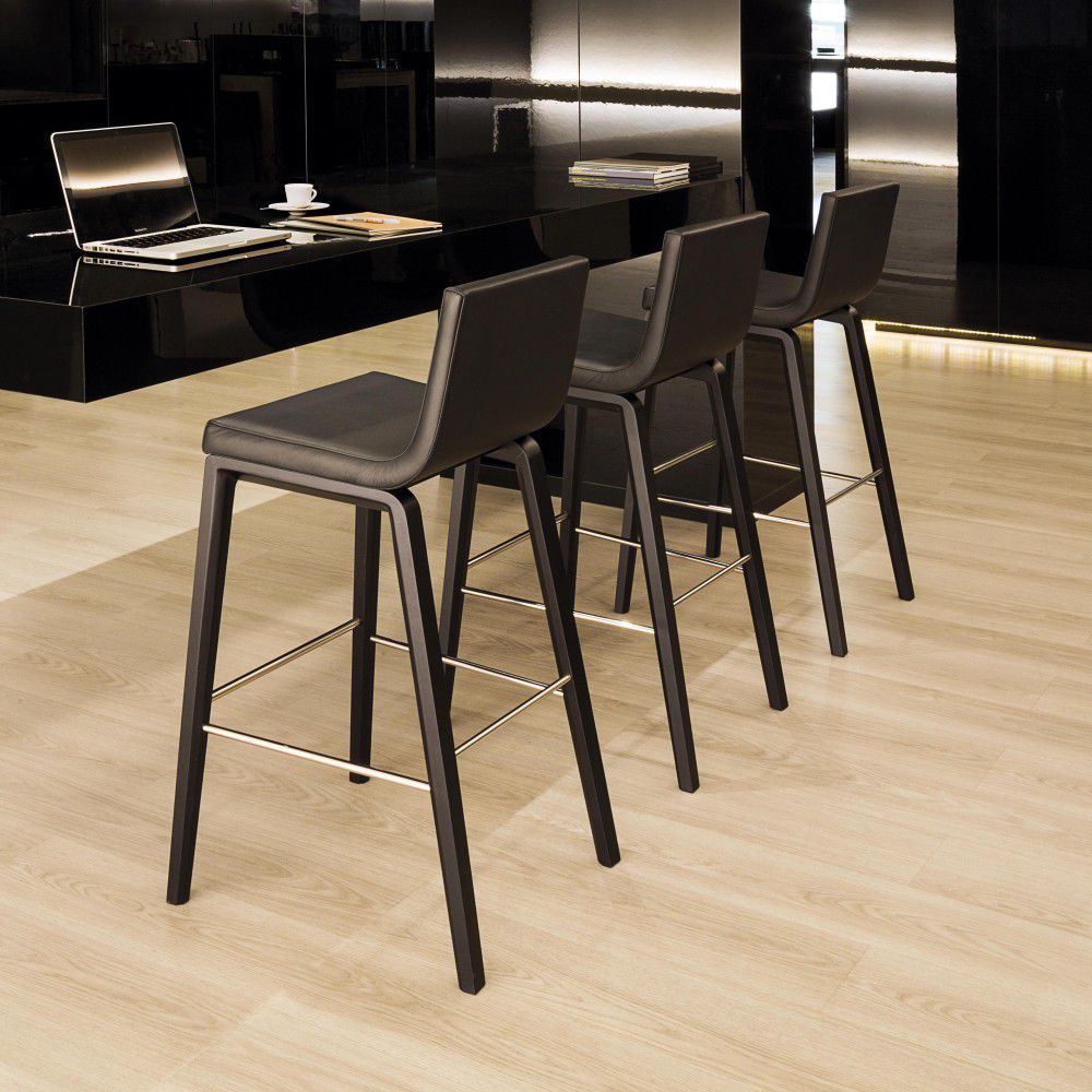 Contemporary bar stool - LINEAL COMFORT - Andreu World - leather ...