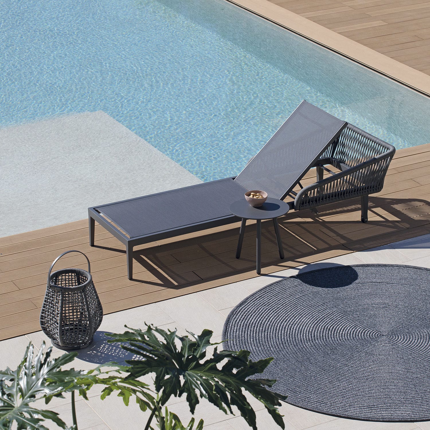 Contemporary sun lounger - DREAM 2.0 - Atmosphera - Textilene ...