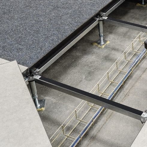 Steel raised access floor structure - GAMAFLOR - ACCESS FLOOR POLYGROUP ...