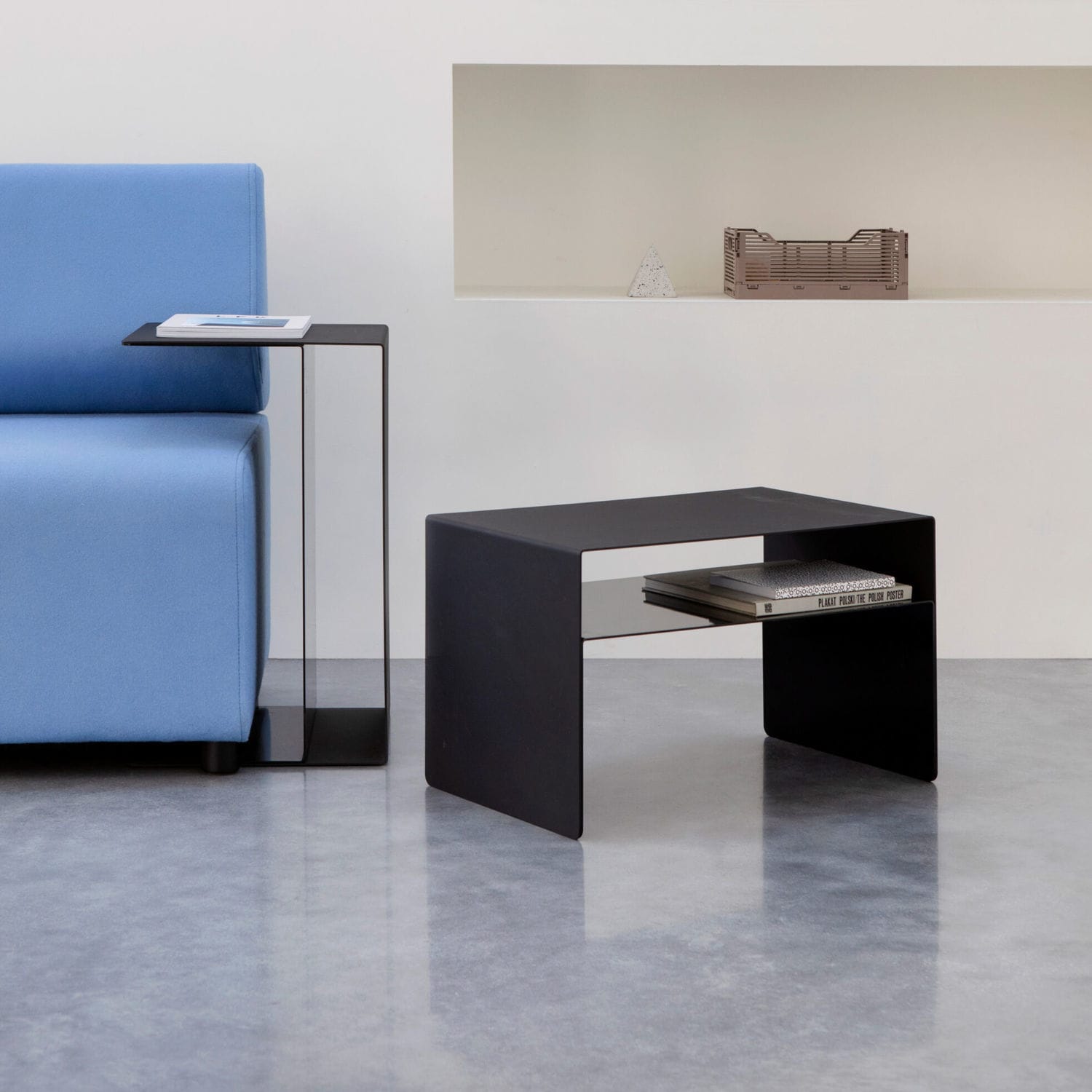 Minimalist design side table - U2 XL - Cascando - powder-coated steel ...