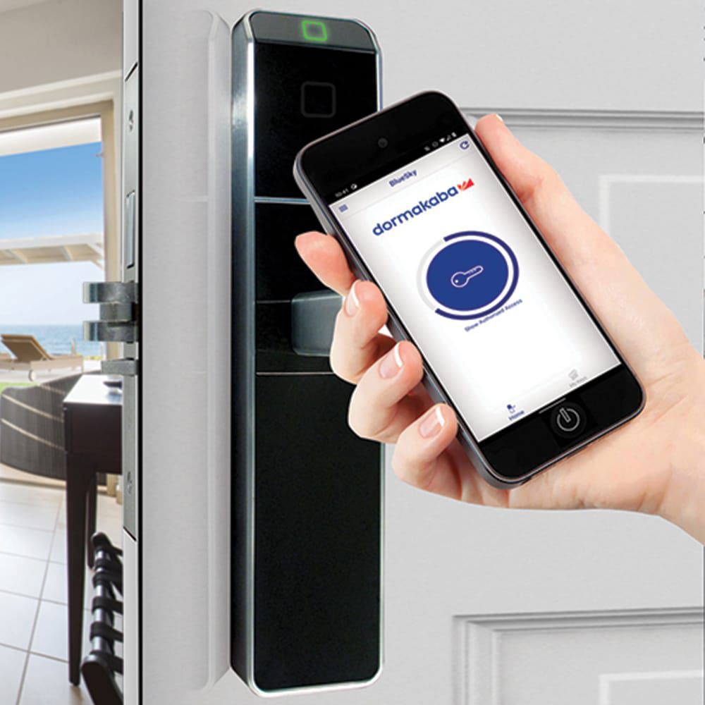 Electronic lock - CONFIDANT - dormakaba - with handle / RFID / remote ...