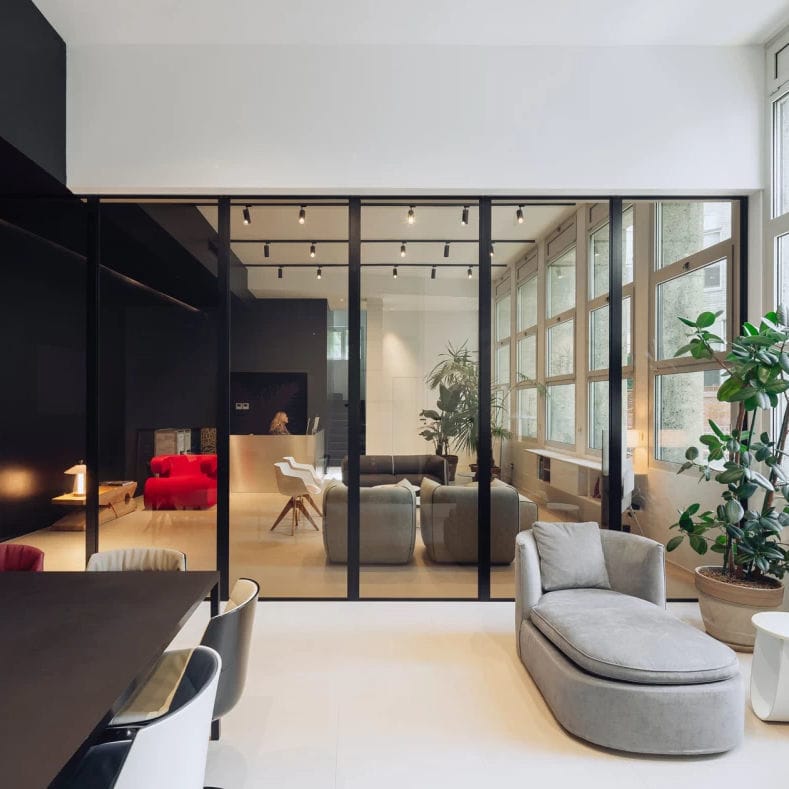 Sliding and stacking partition - AUREA - ANAUNIA - modular / mobile ...