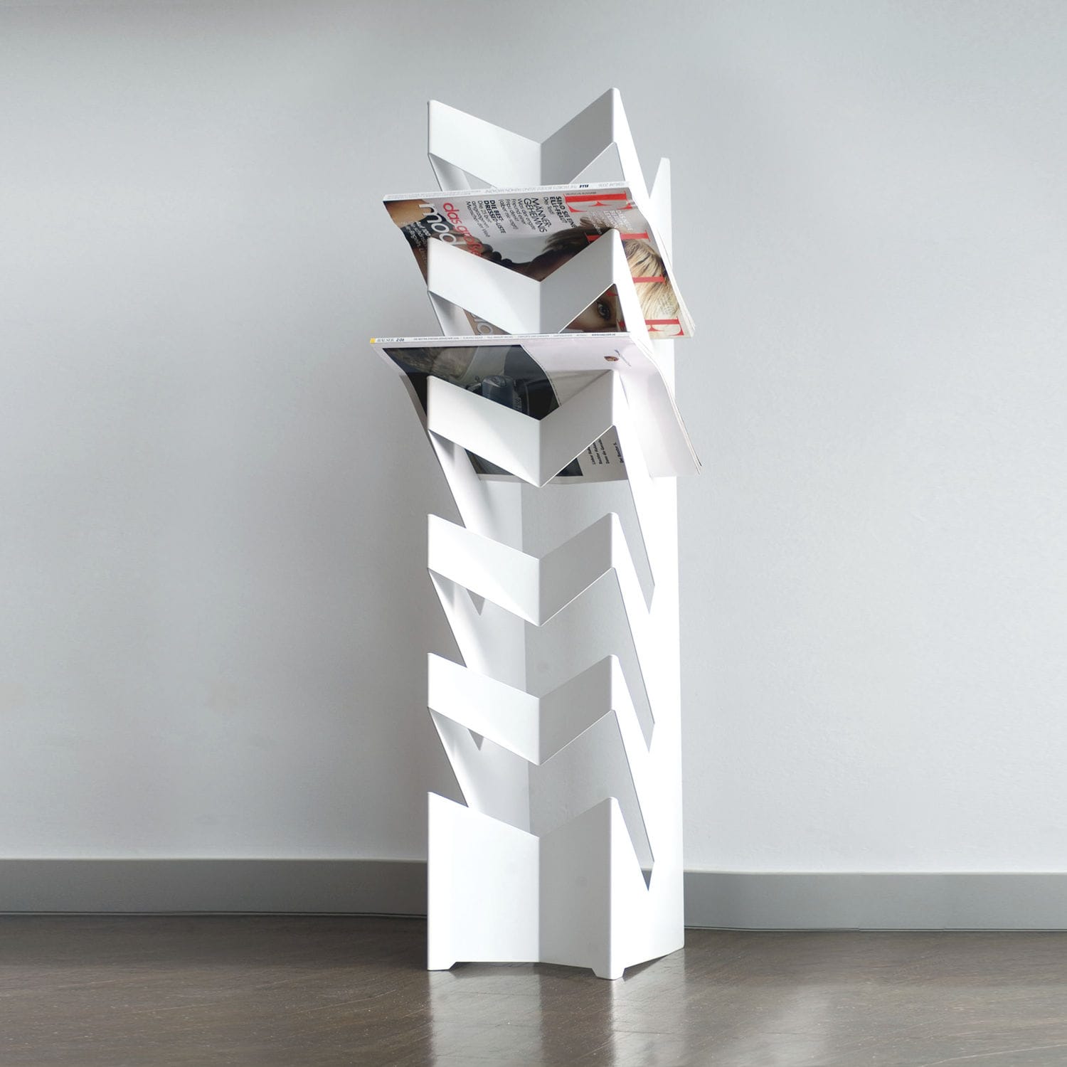 Original design magazine rack - NEWS - RADIUS DESIGN - home ...