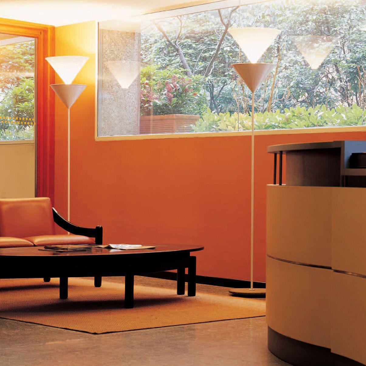 Floor-standing lamp - PASCAL - Oluce - metal / contemporary / corded