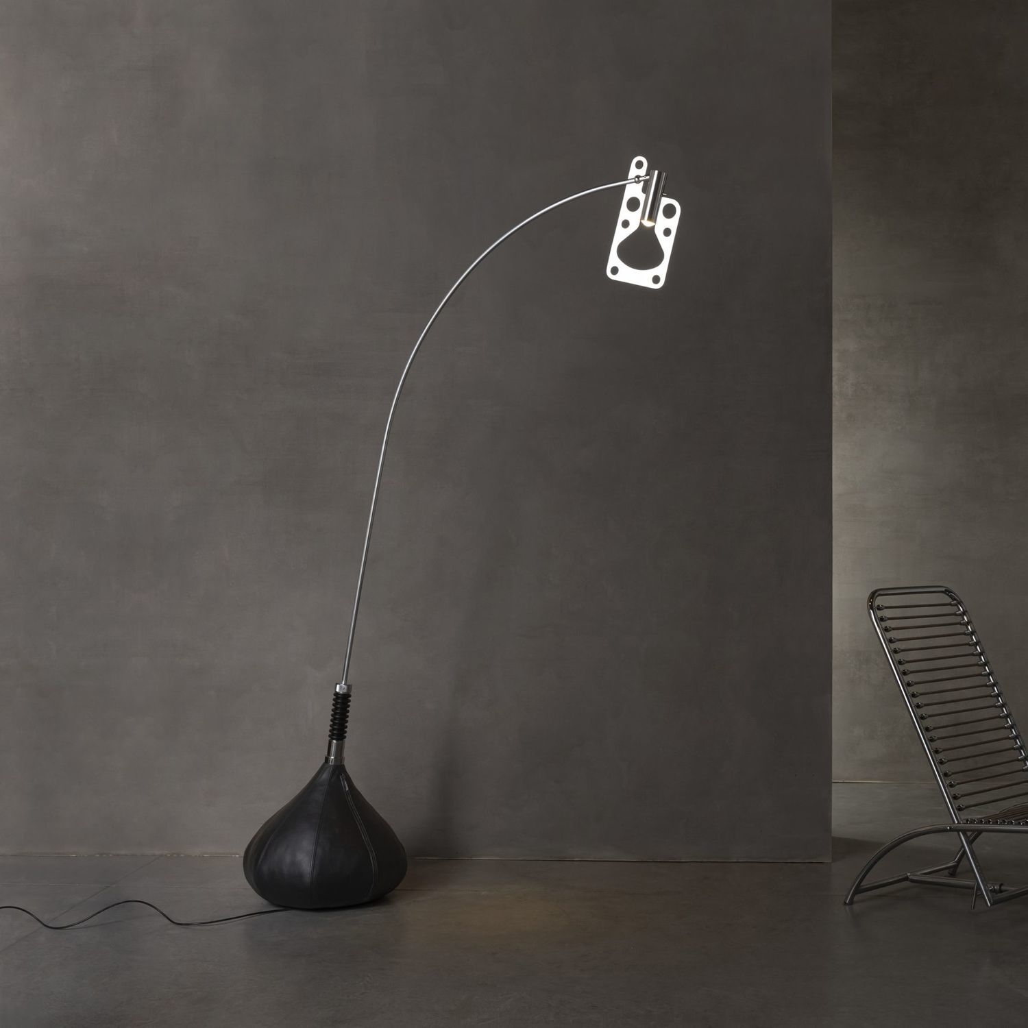 Floor-standing lamp - BUL-BO - AXO Light - aluminum / steel / original ...