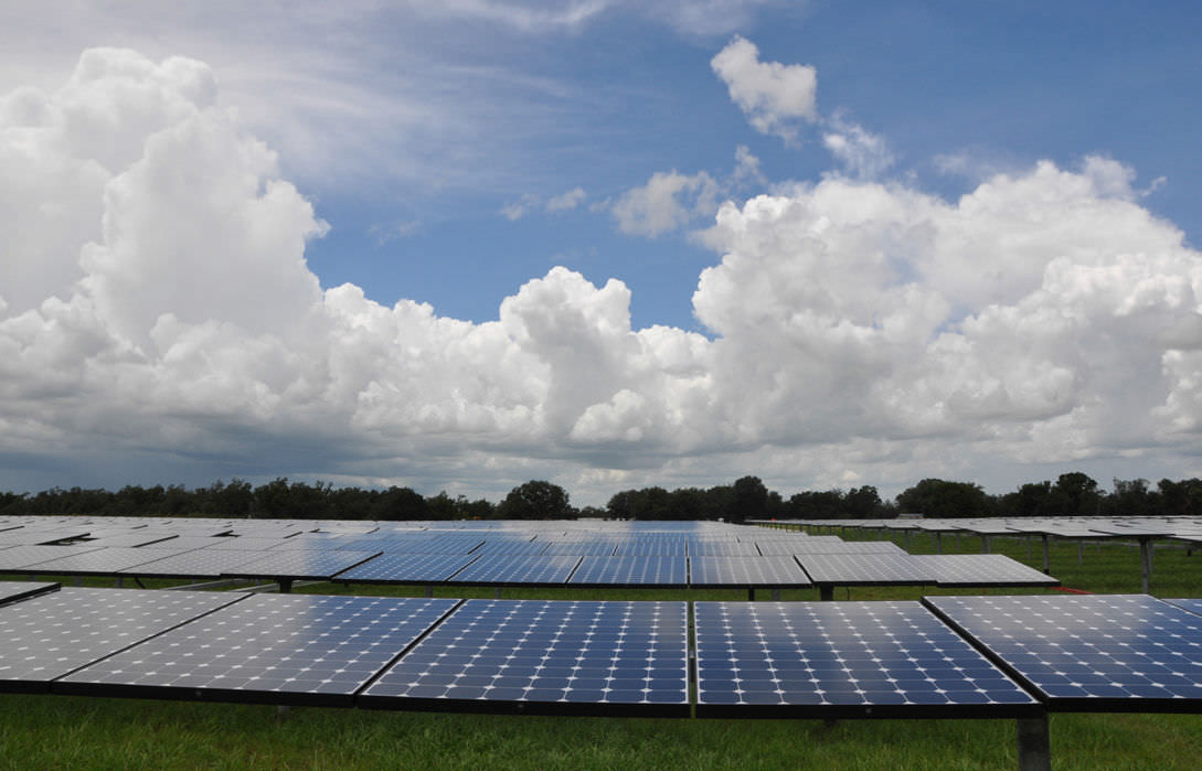 Single-axis solar tracker - T0 TRACKER 250 kW - Sunpower - for ...