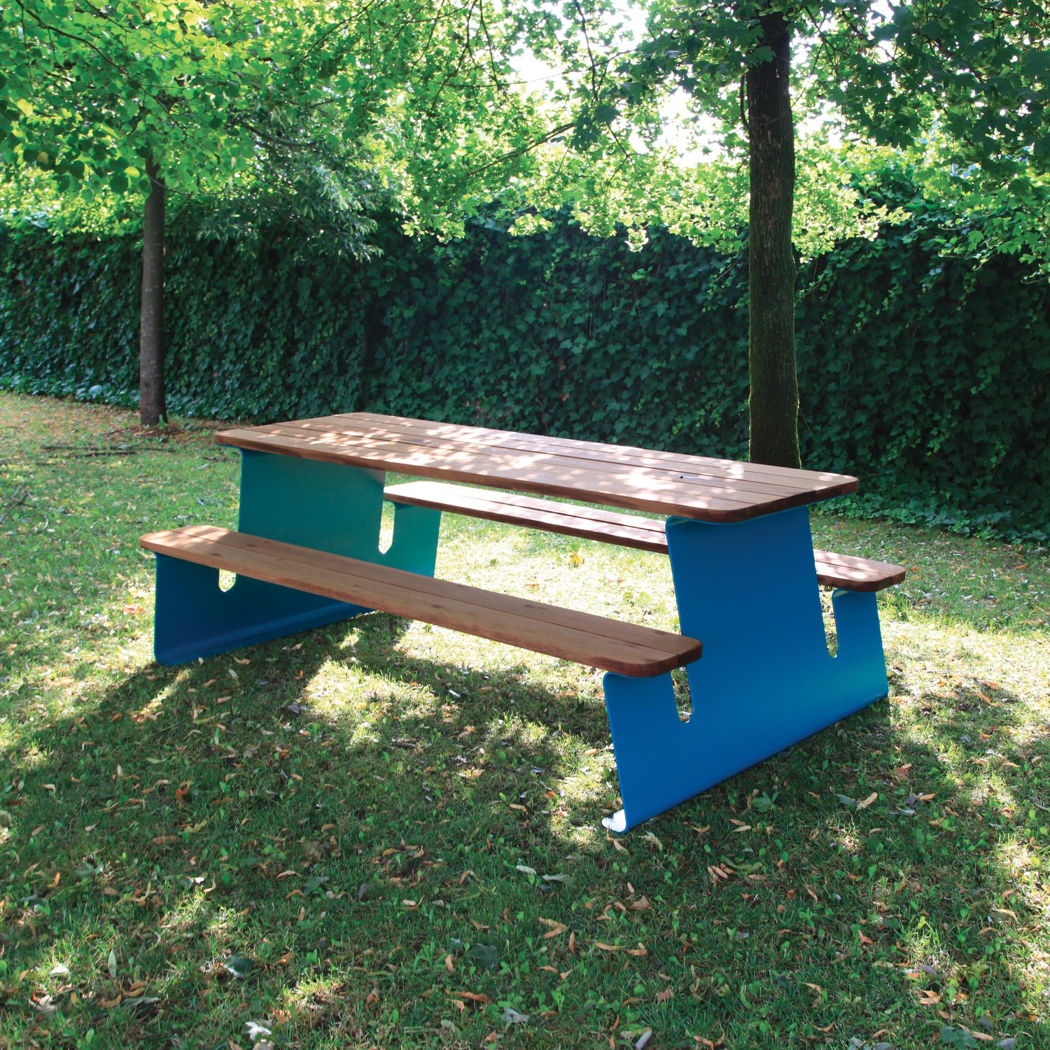 Contemporary picnic table - WAVE - CITY DESIGN - exotic wood / larch ...