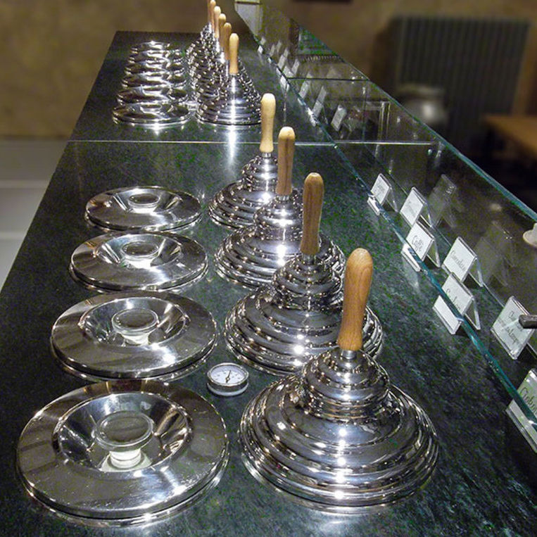 Stone countertop - NUOVA SERPENTINO D'ITALIA - kitchen / bathroom / gray