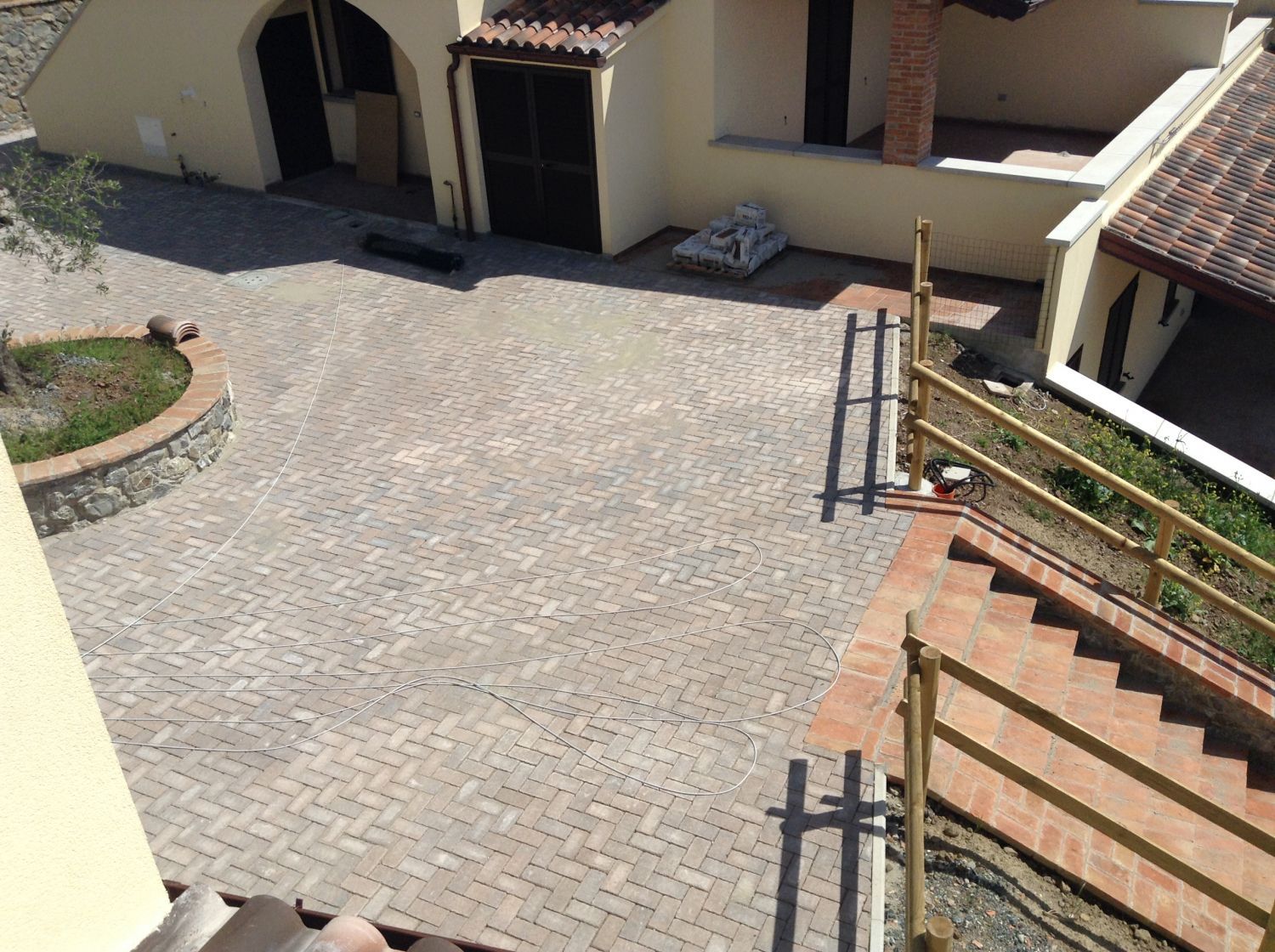 Natural stone paver - VECCHIO MATTONE - FAVARO1 - high performance and load
