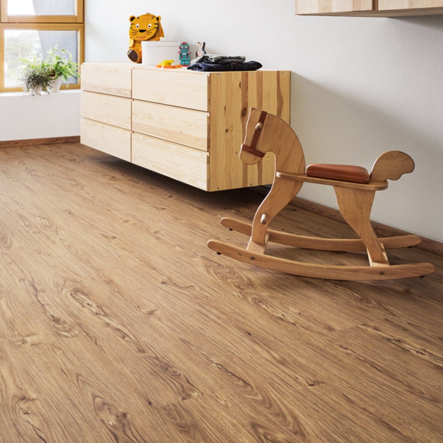 Engineered parquet floor - BALTIC - tilo GmbH - chestnut / vinyl / brushed