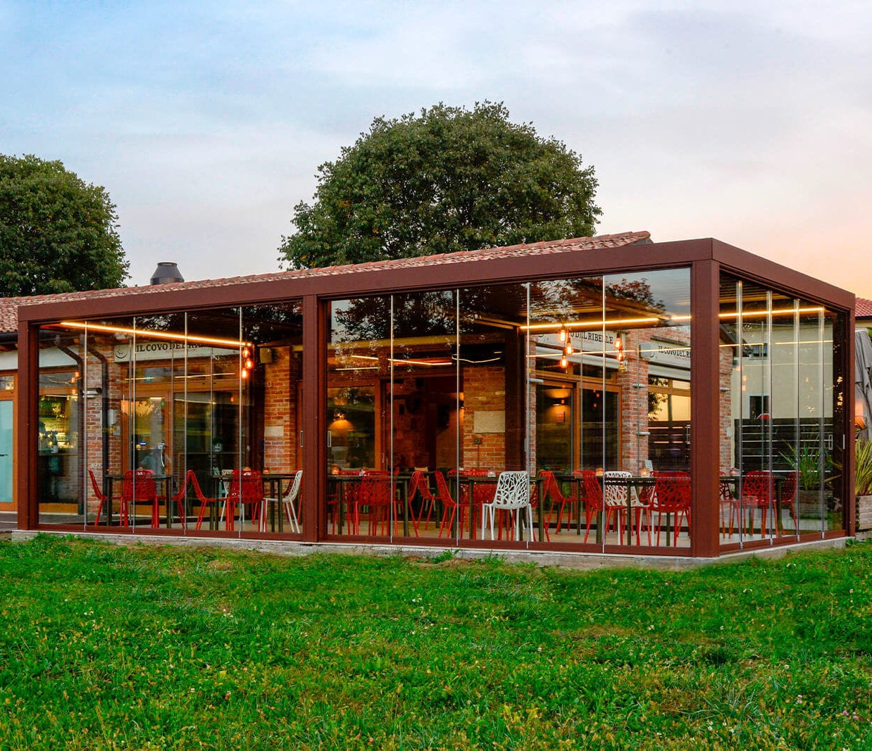 Self-supporting pergola - OPEN+ - MIONI - wall-mounted / aluminum / fabric