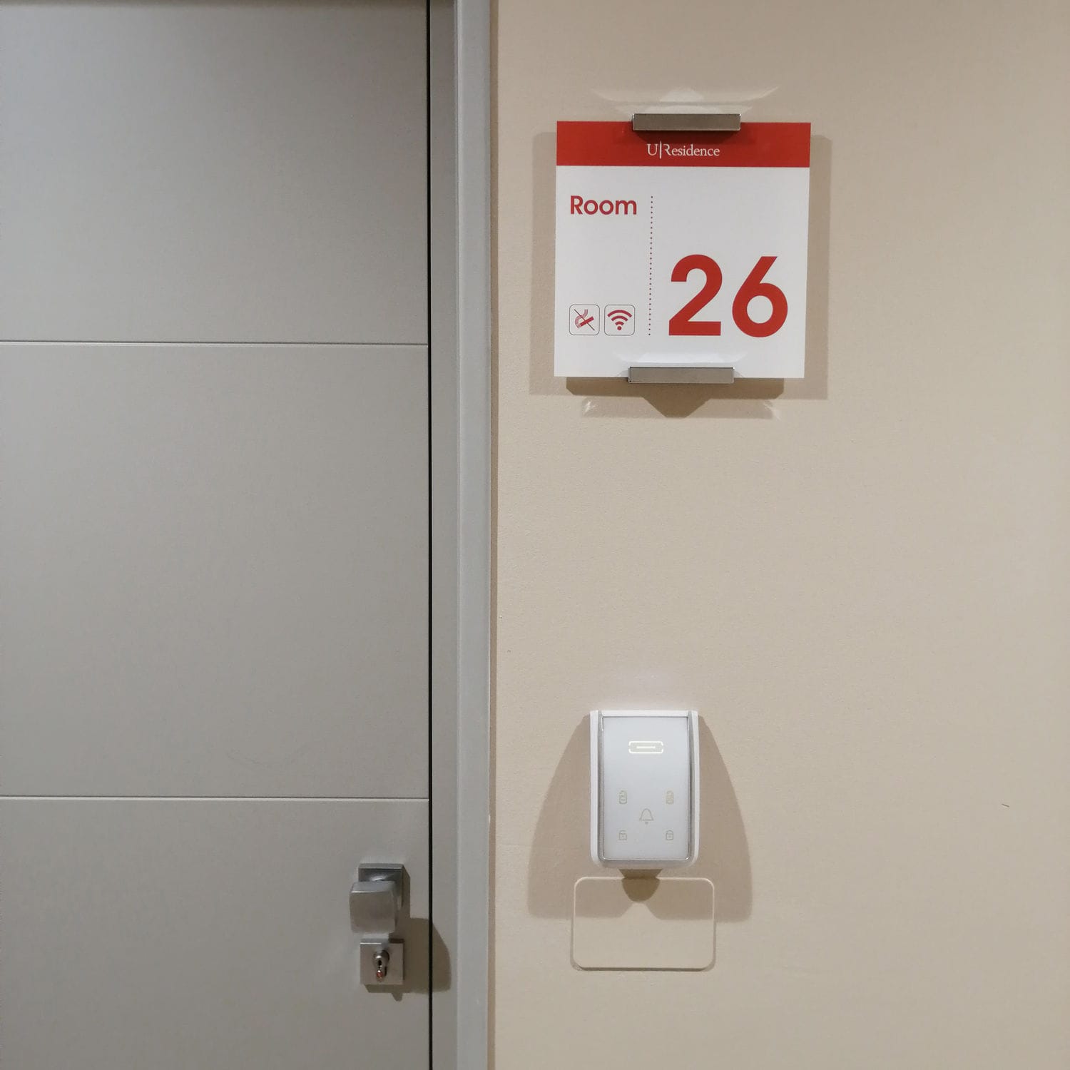 Wall-mounted signage plate - SIGN_LINE_PERS - Flex - Plexiglas® / indoor