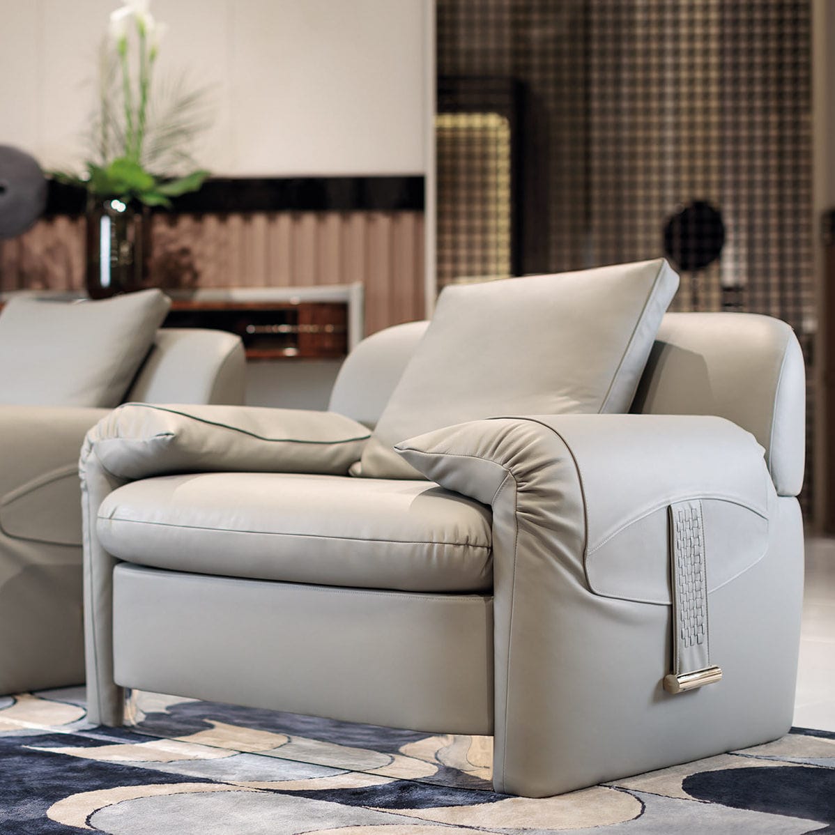 Contemporary armchair - Eclipse - TURRI - fabric / leather / with removable cushion