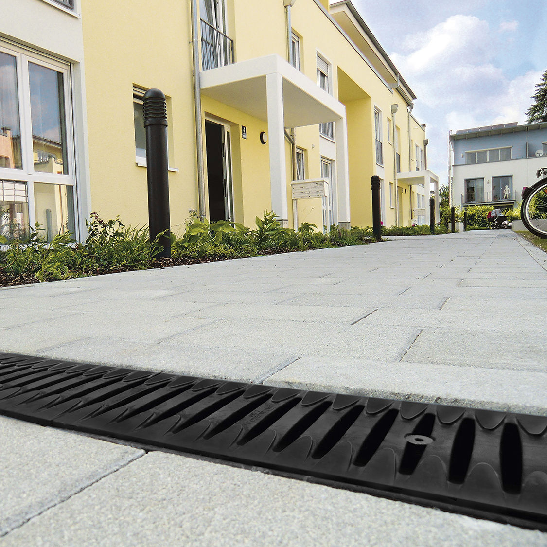 Drainage channel with grating - RECYFIX PRO - HAURATON - composite ...