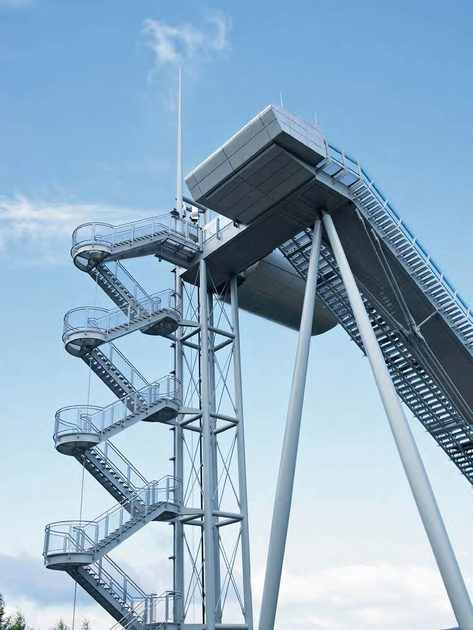 Metal step - STAIRTREADS - MEISER - mesh / non-slip