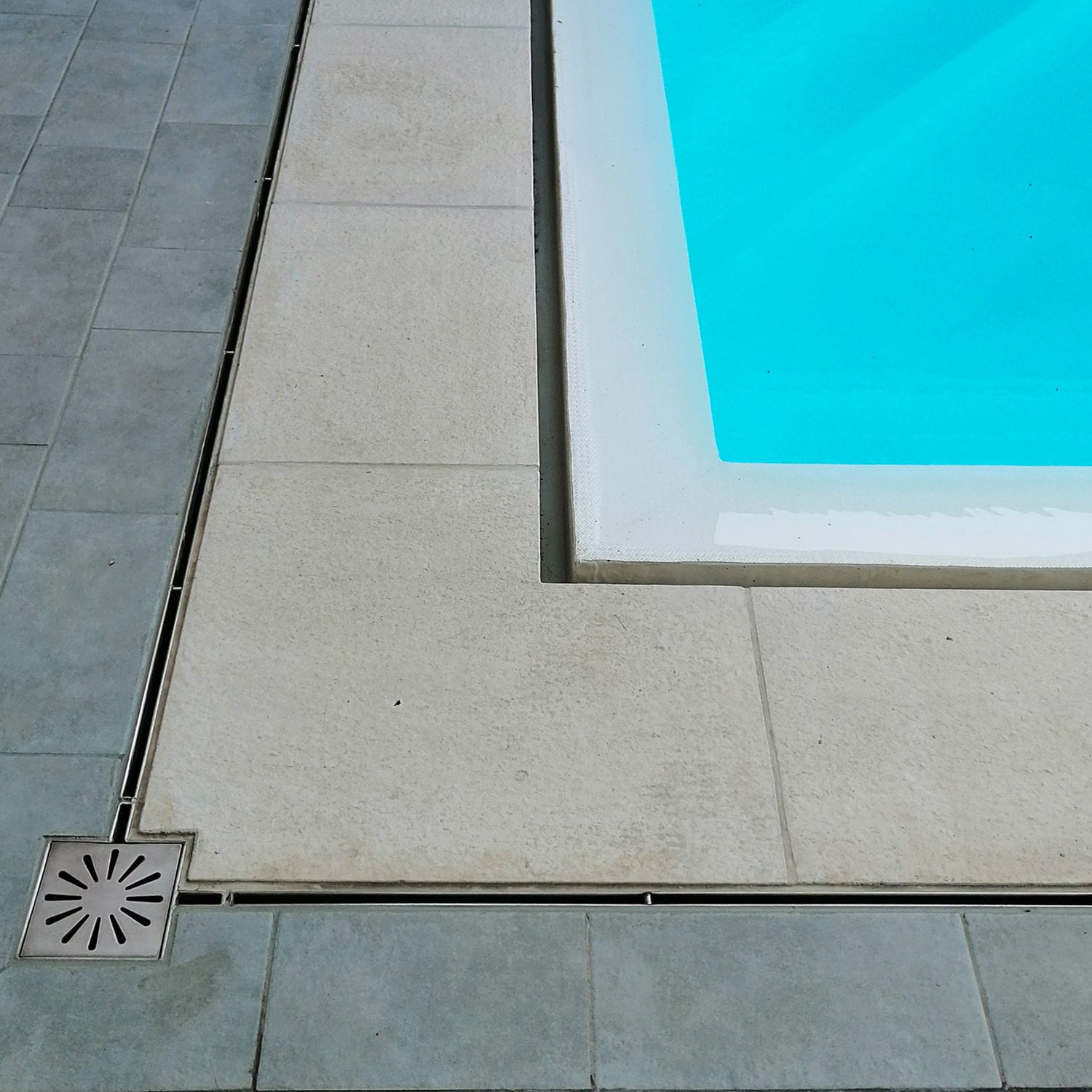 Drainage channel with central slot - PC.110 - OFFICINA MECCANICA LEONI ...