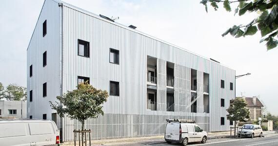 Steel profiled sheet - TRAPEZA PROFILES - ARCELORMITTAL Long - colored ...