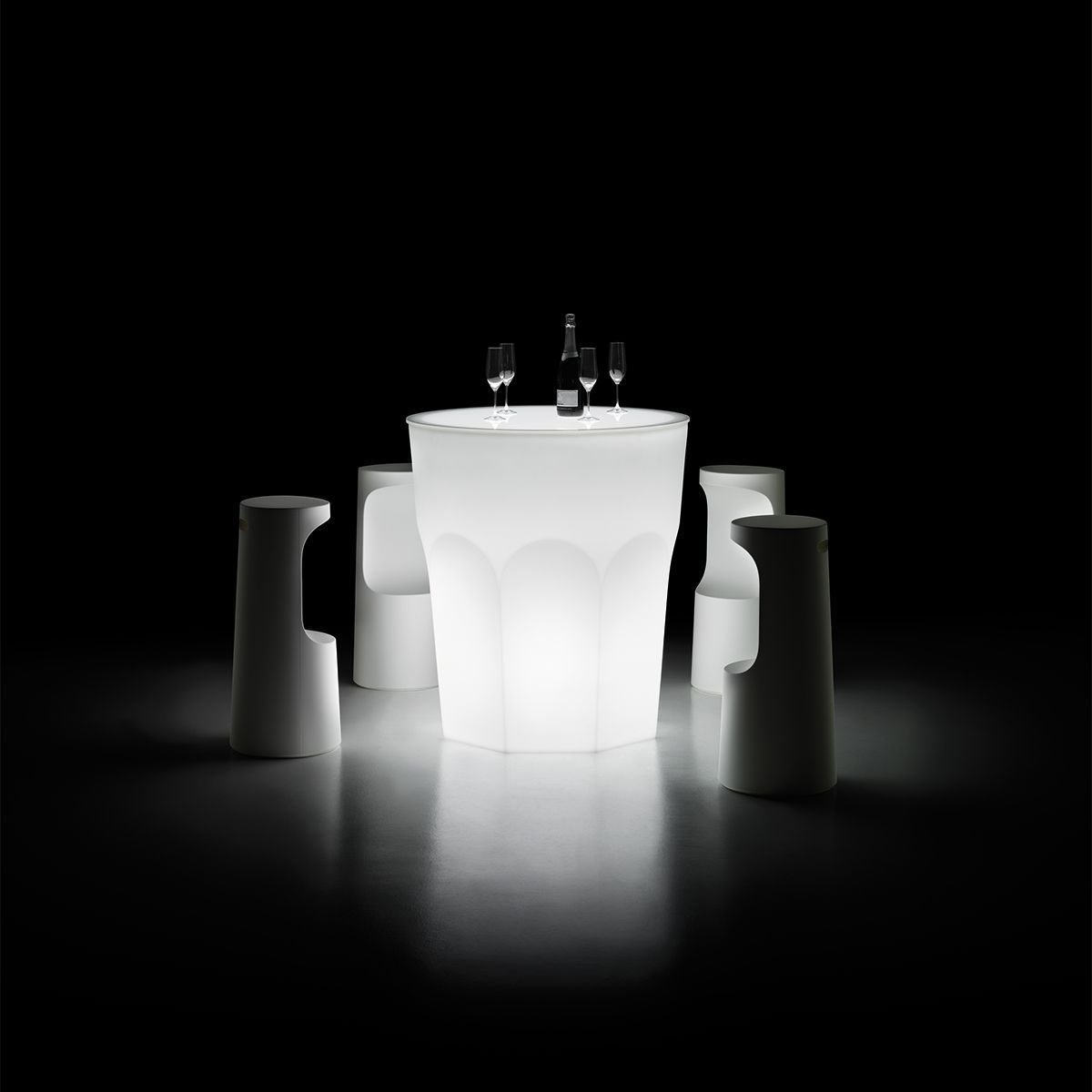 Contemporary high bar table - CUBALIBRE - PLUSt COLLECTION - HPL ...