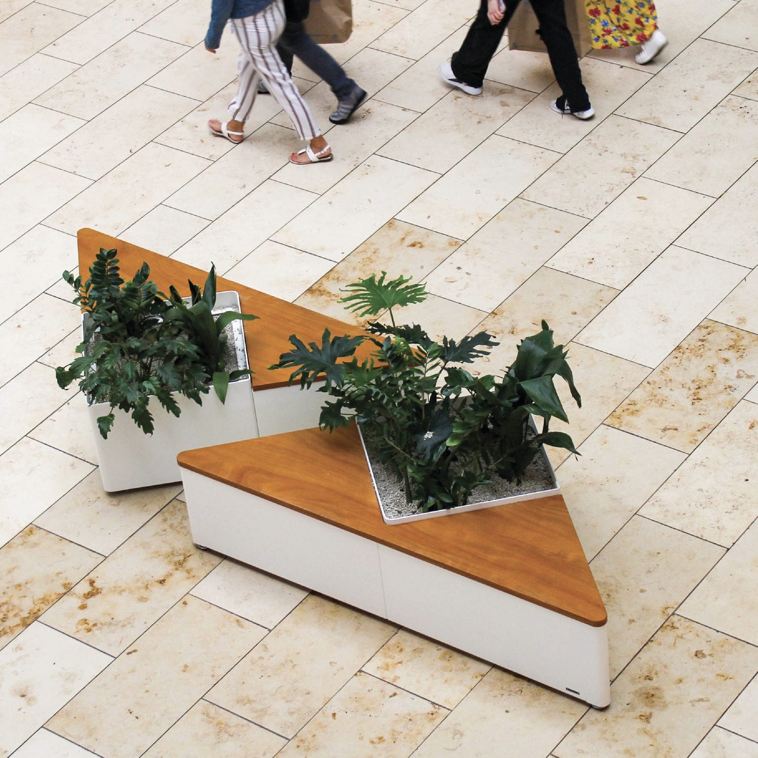 Painted steel planter - TRIANGLE - METALCO - plywood / triangular / modular