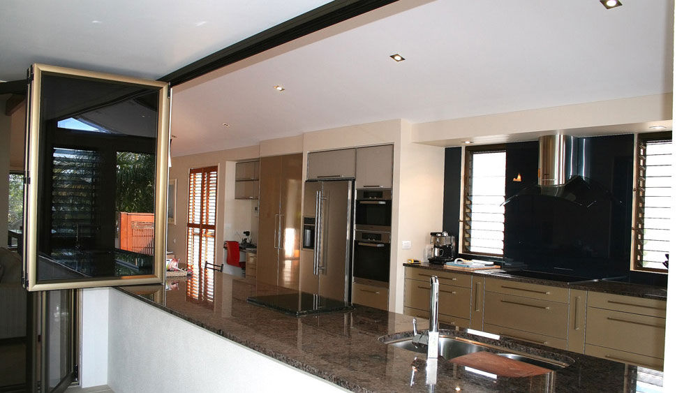 Aluminum window - GENESIS - Capral Aluminium - folding / double-glazed / thermal break