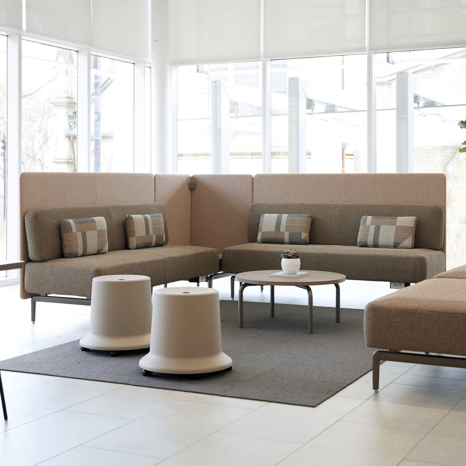 Modular upholstered bench - BANQS - Teknion - contemporary / fabric ...