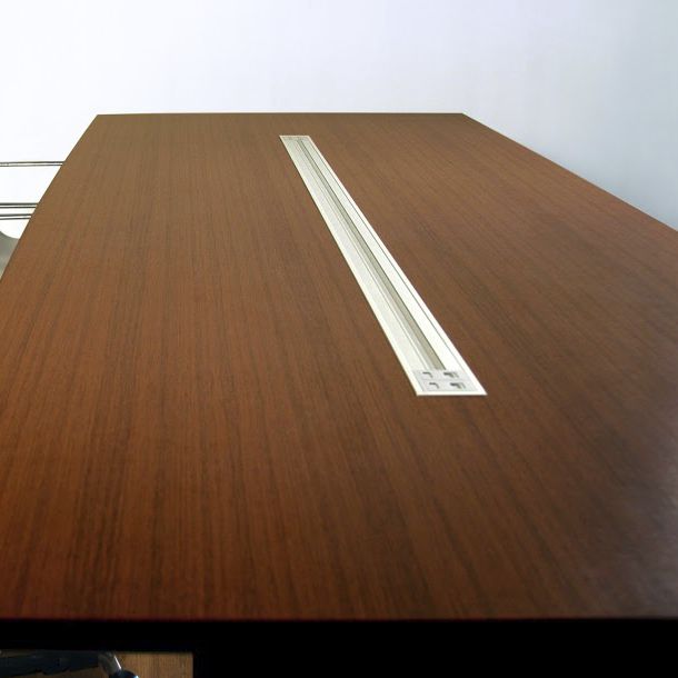 Aluminum cable trunking - RH1 - Eubiq - wall-mounted / desk / commercial