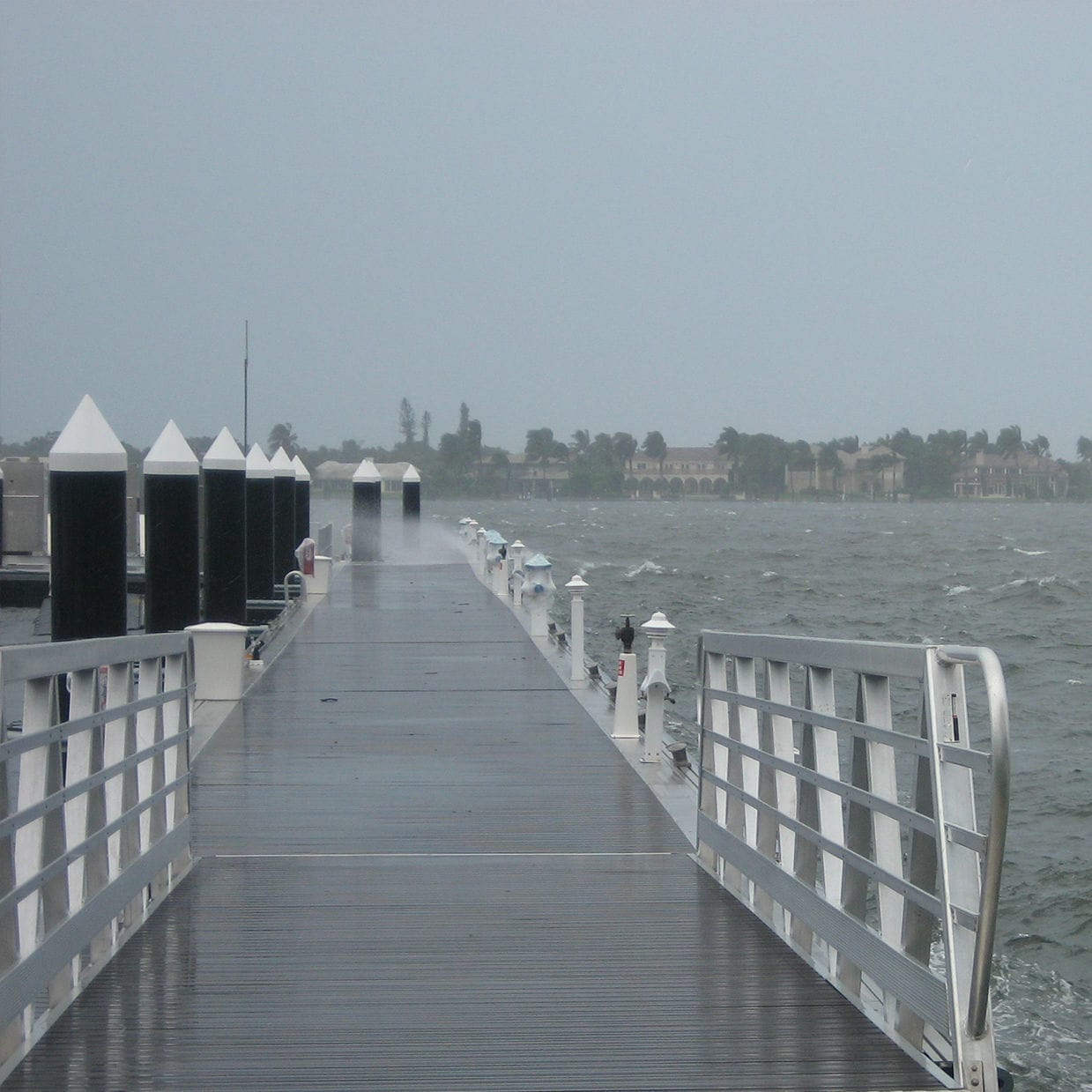 Impact attenuator - FLOATING WAVE - MAADI Group