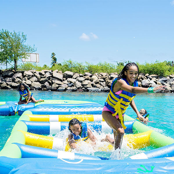 Public pool inflatable play module - HURDLE - Wibit Sports