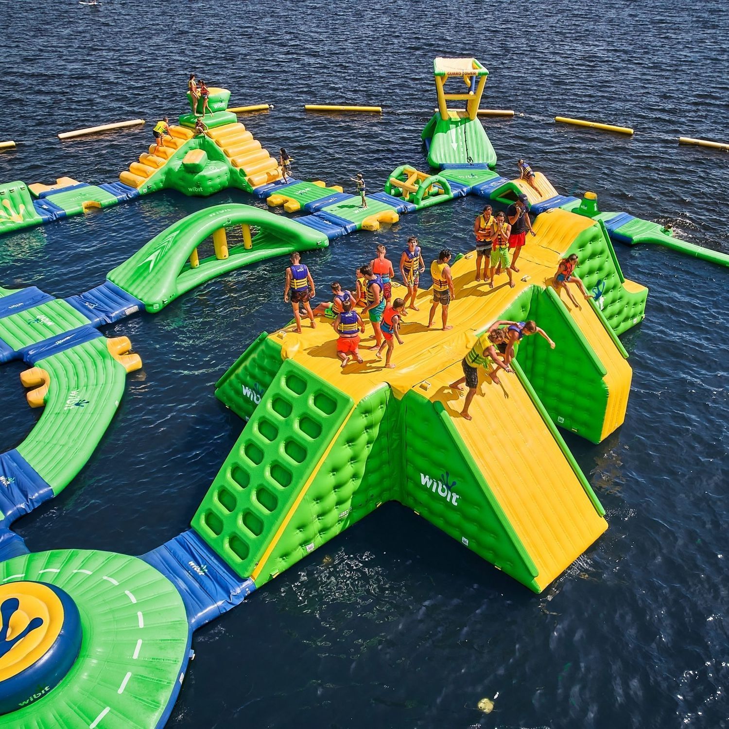 Public pool inflatable play module - MOUNTAIN - Wibit Sports