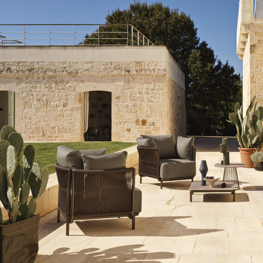 Contemporary armchair - QUEEN - Roberti Rattan - fabric / polyurethane ...