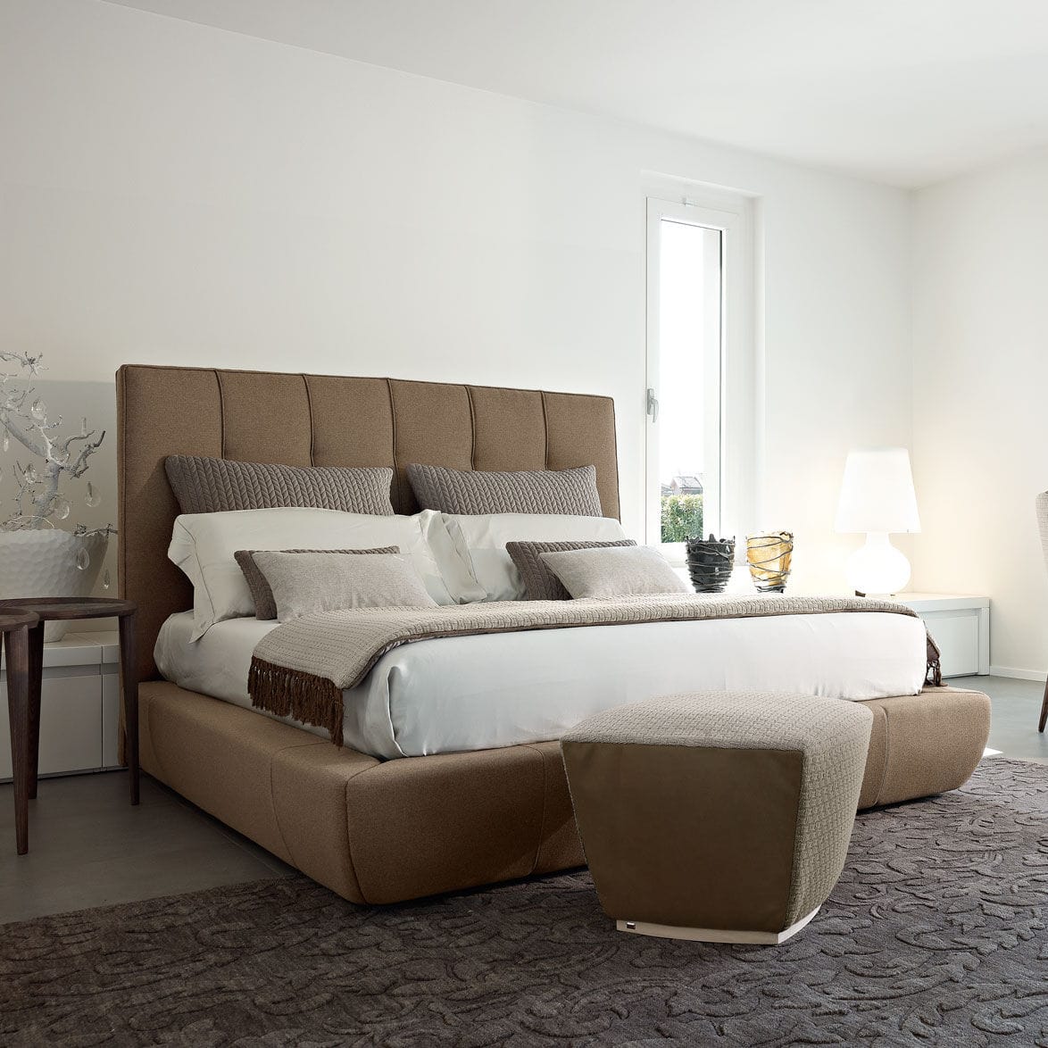 Double bed - ROBERT - Volpi - contemporary / upholstered / fabric