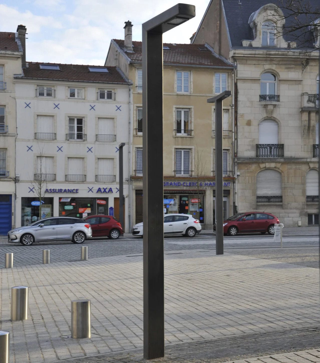 Contemporary light column - Taïga 2.1 - Eclatec - polycarbonate / hot ...