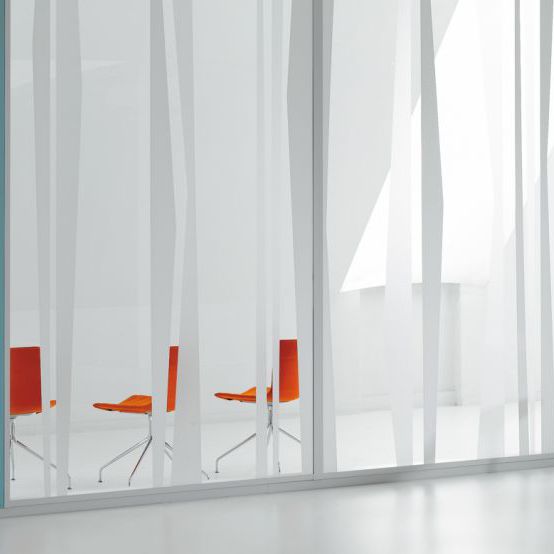 Removable partition - SYNCHRONE - Clestra - modular / glazed / metal