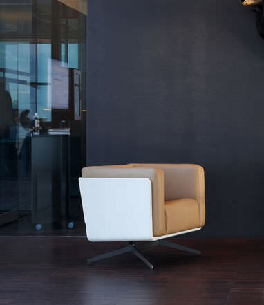 Contemporary club chair - COCO - Rossin - leather / star base