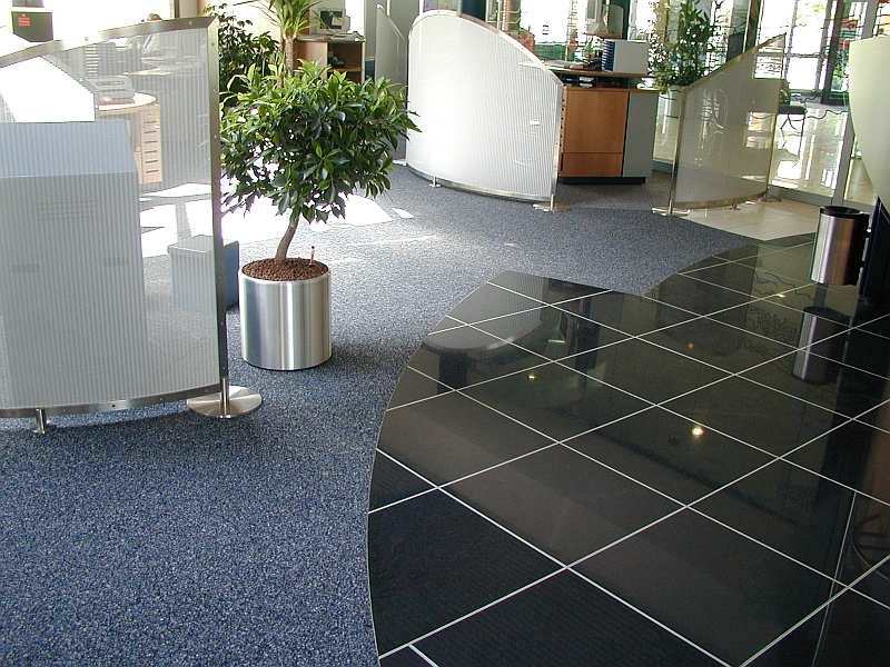 Metal raised access floor - MERO-TSK - indoor