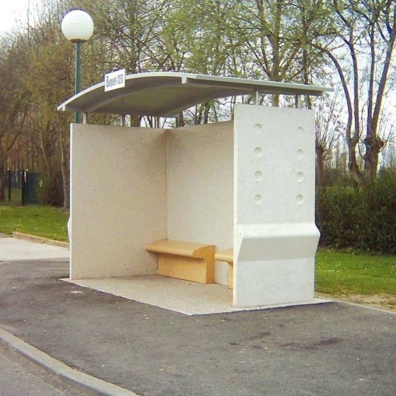 Concrete bus shelter - Abrivoyageurs01 - Francioli - with bench