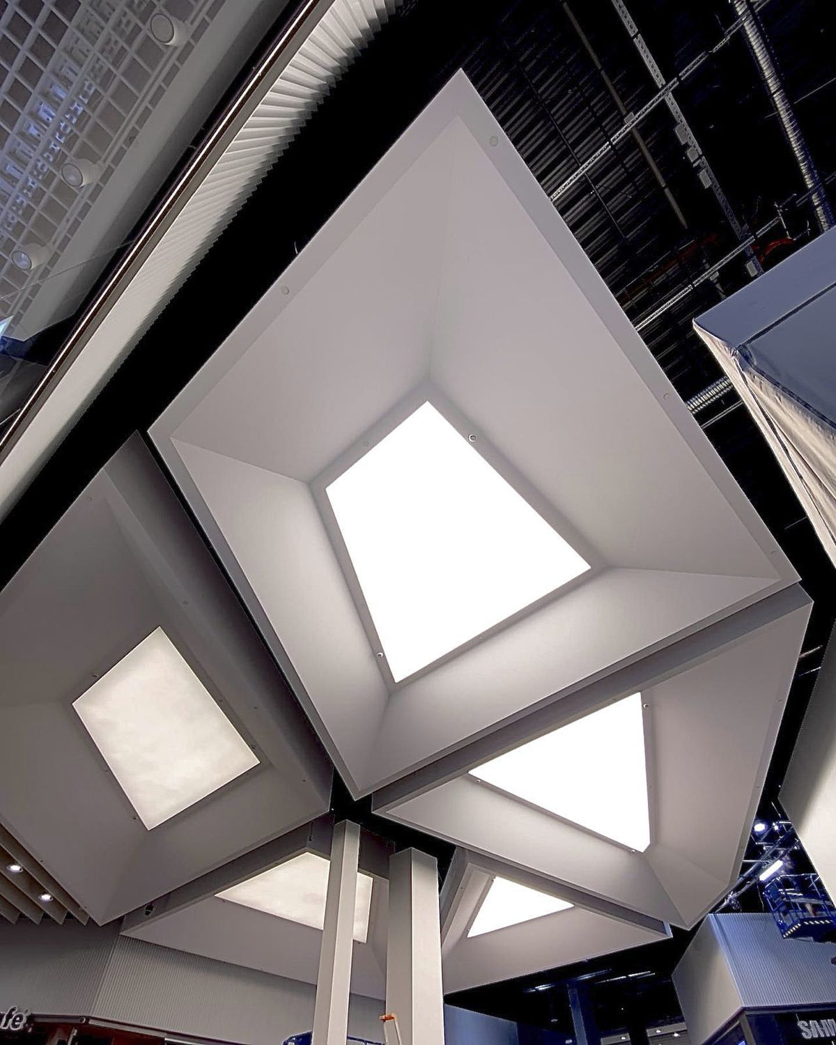 Aluminum ceiling suspension system - Saros Est OÜ - PVC covering ...