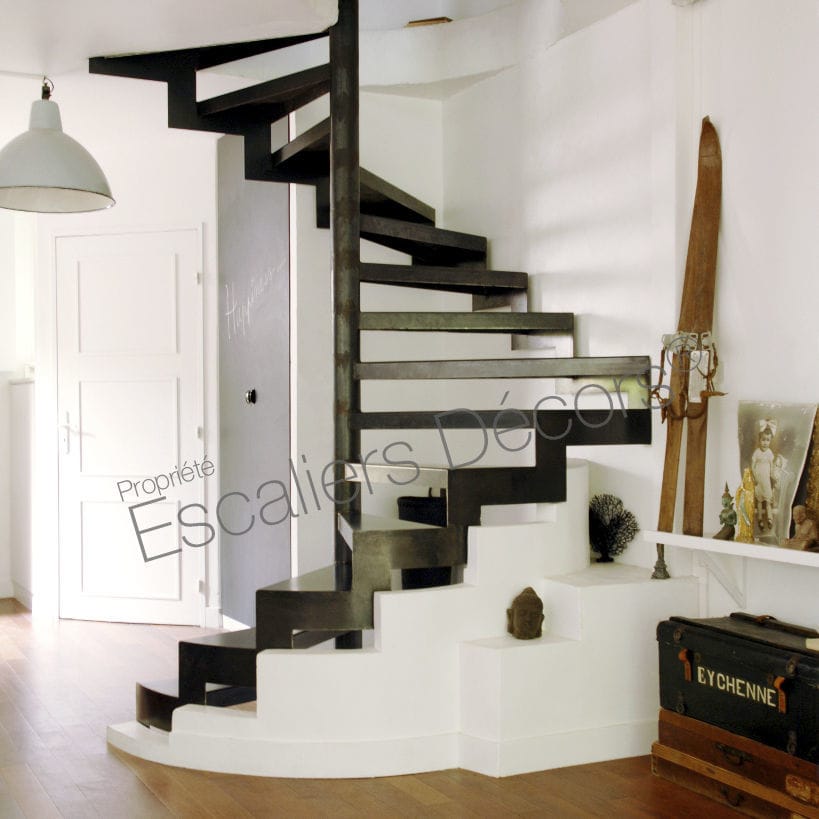 Square spiral staircase - DH57 - ESCALIERS DECORS - wooden step / metal ...