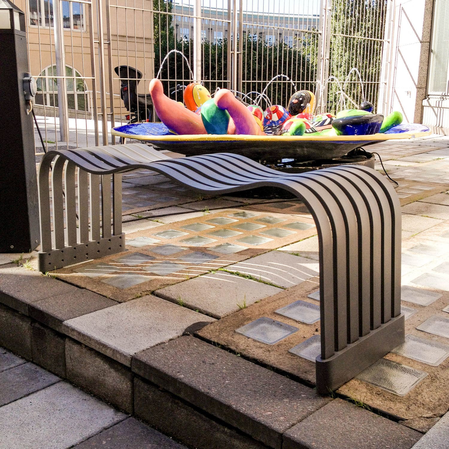 Original design public bench - Wave - NOLA INDUSTRIER - powder-coated ...